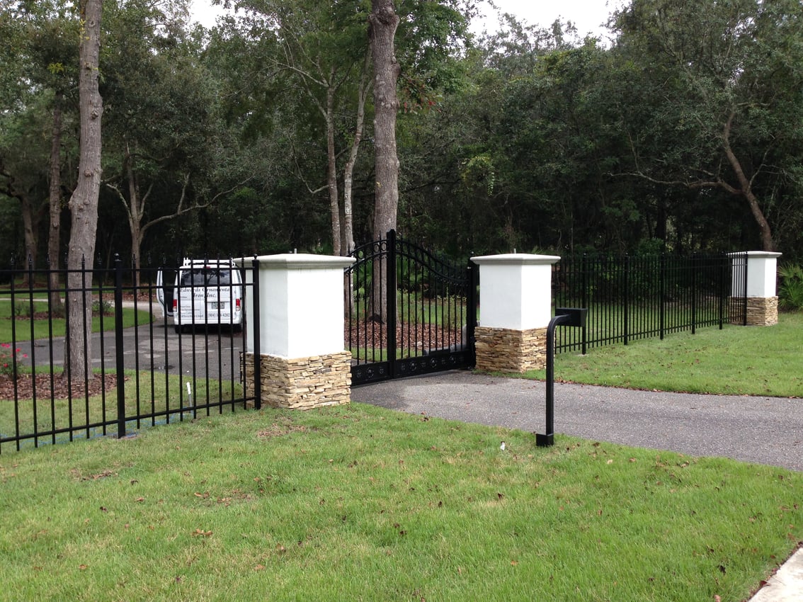 Aluminum Double Leaf Driveway Gate with Viking Operators and Linear ...